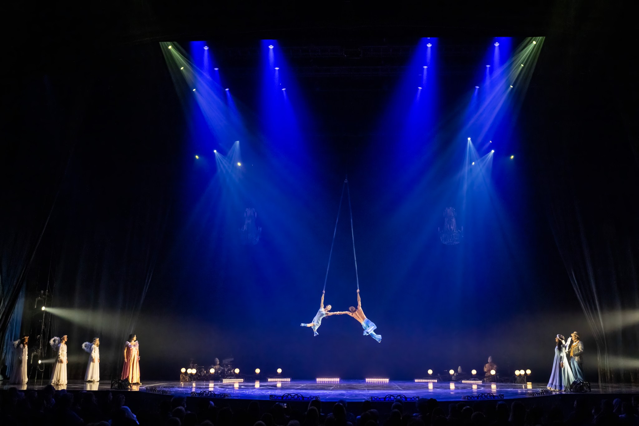 Cirque Du Soleil – Corteo: The mystery and delight of childhood and the ...